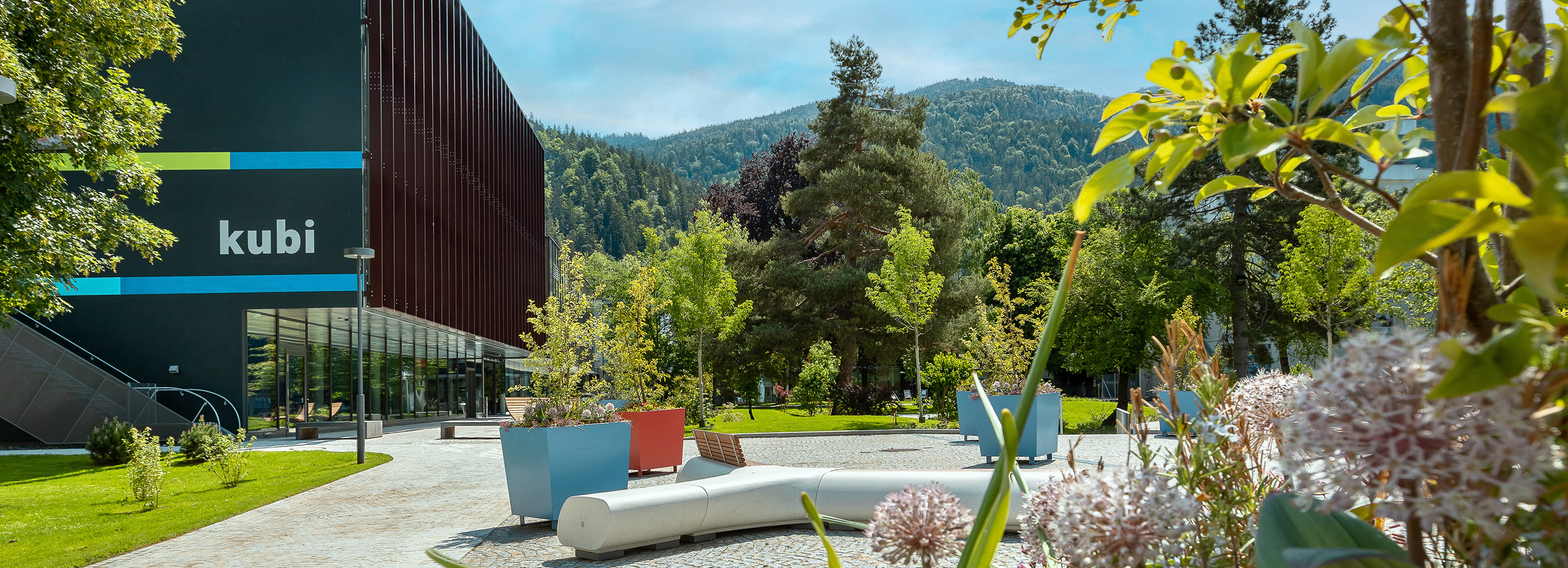kubi | Library for science & leisure
